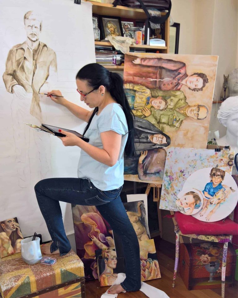 Chrisanthy Petra - Biography